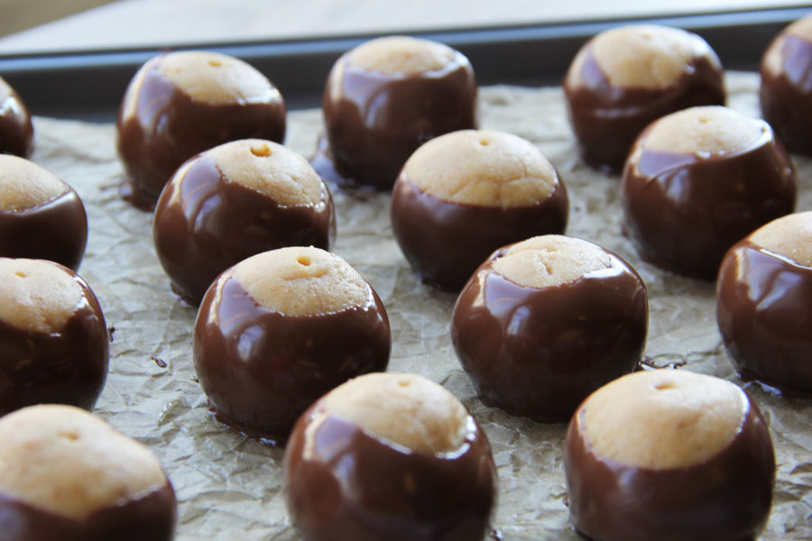 mbakes: Brown Butter Buckeyes