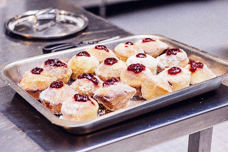 mbakes: The October Great Pink Bake Off by Breakthrough Breast Cancer ...